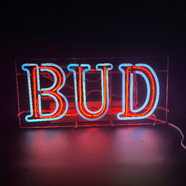 Bud Neon Sign – NeonSignRevival